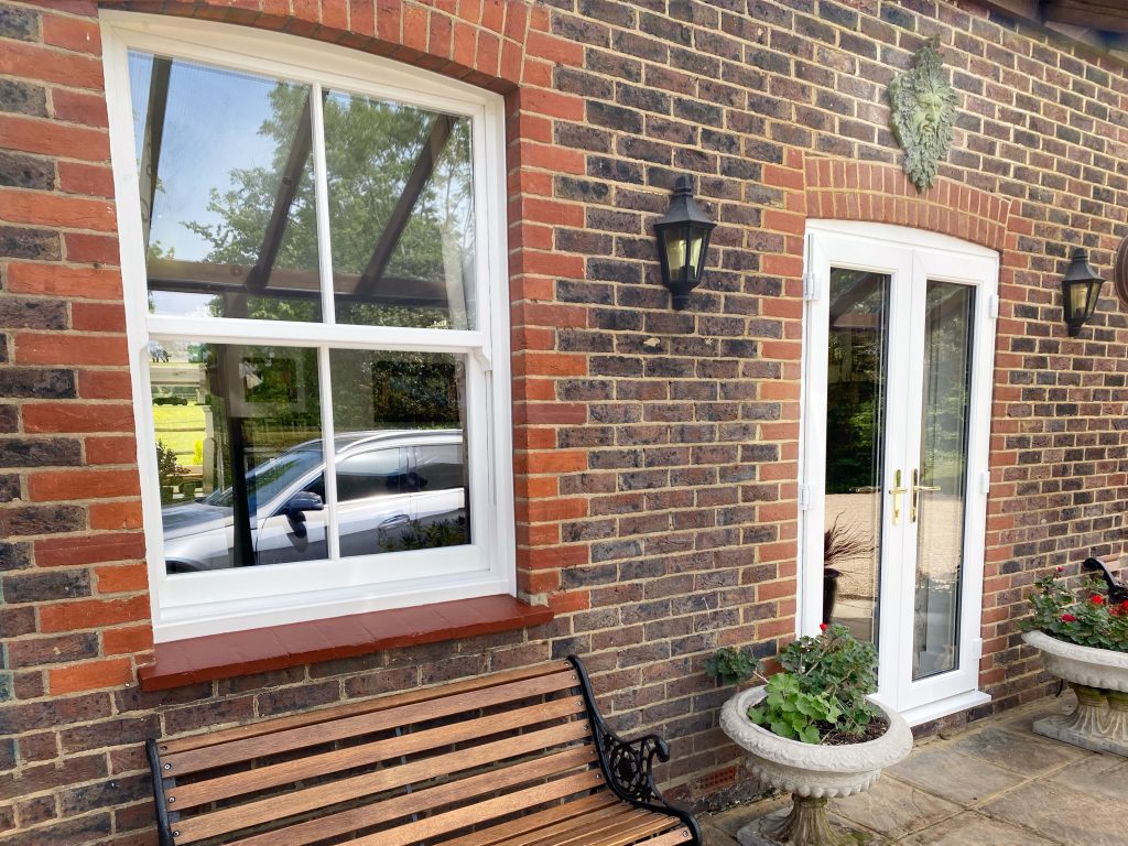 5 Differences Between Wood Effect uPVC & Timber Sash Windows - Sashes ...