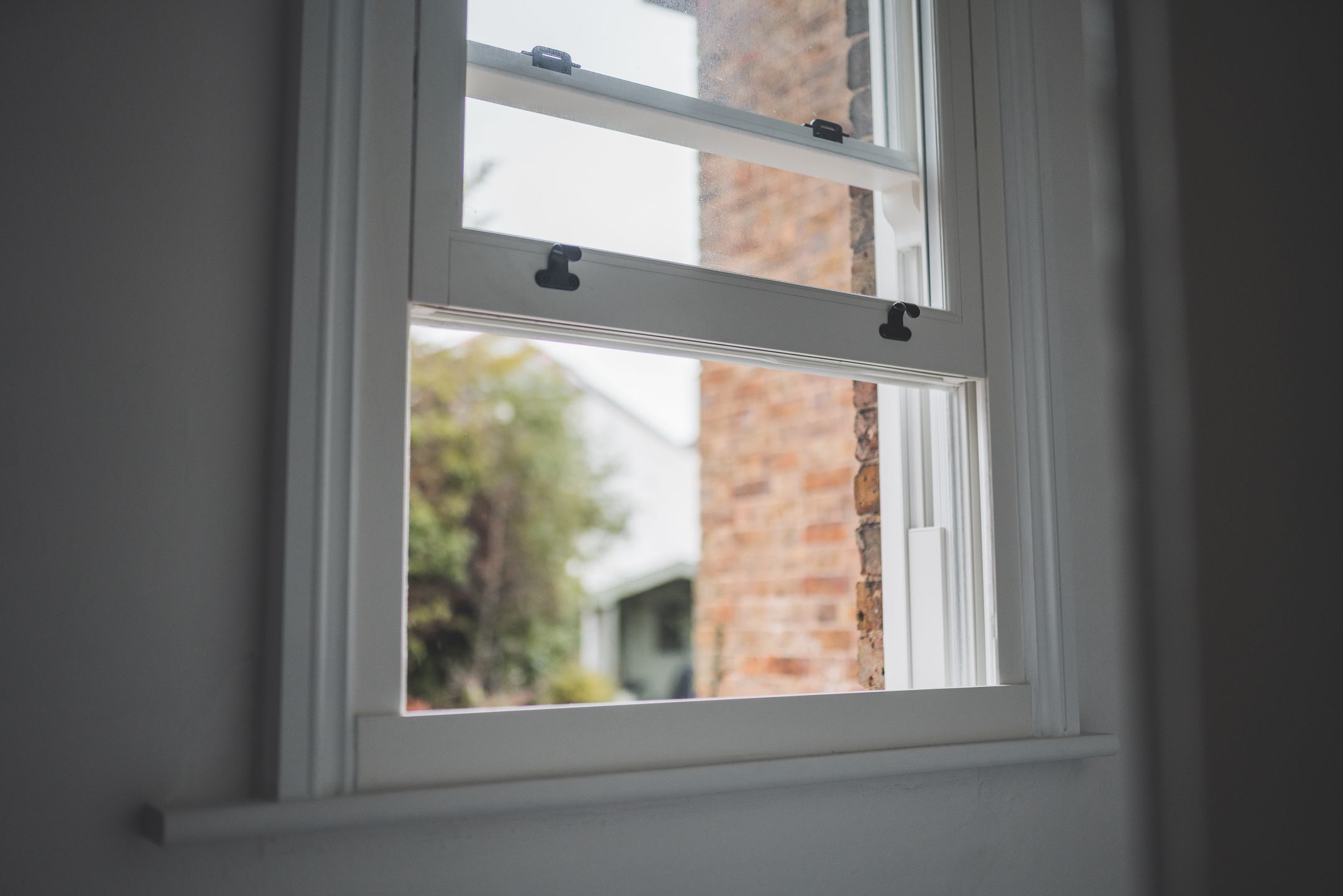Modern vs Traditional Sash Windows - Sashes Of Surrey